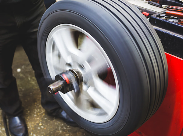 Tire Balancing - Neil Automotive Inc.